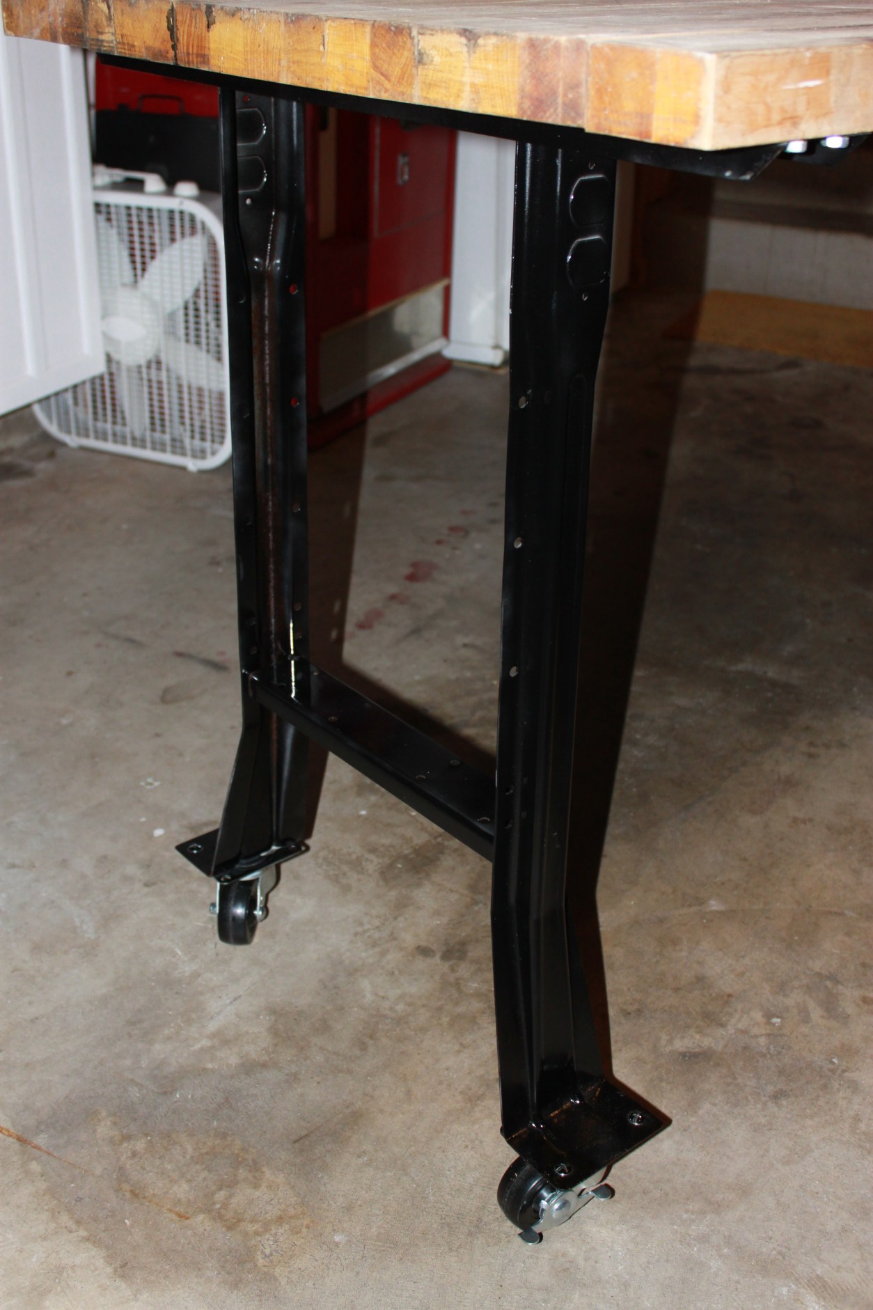 Free Work Table | THE CAVENDER DIARY