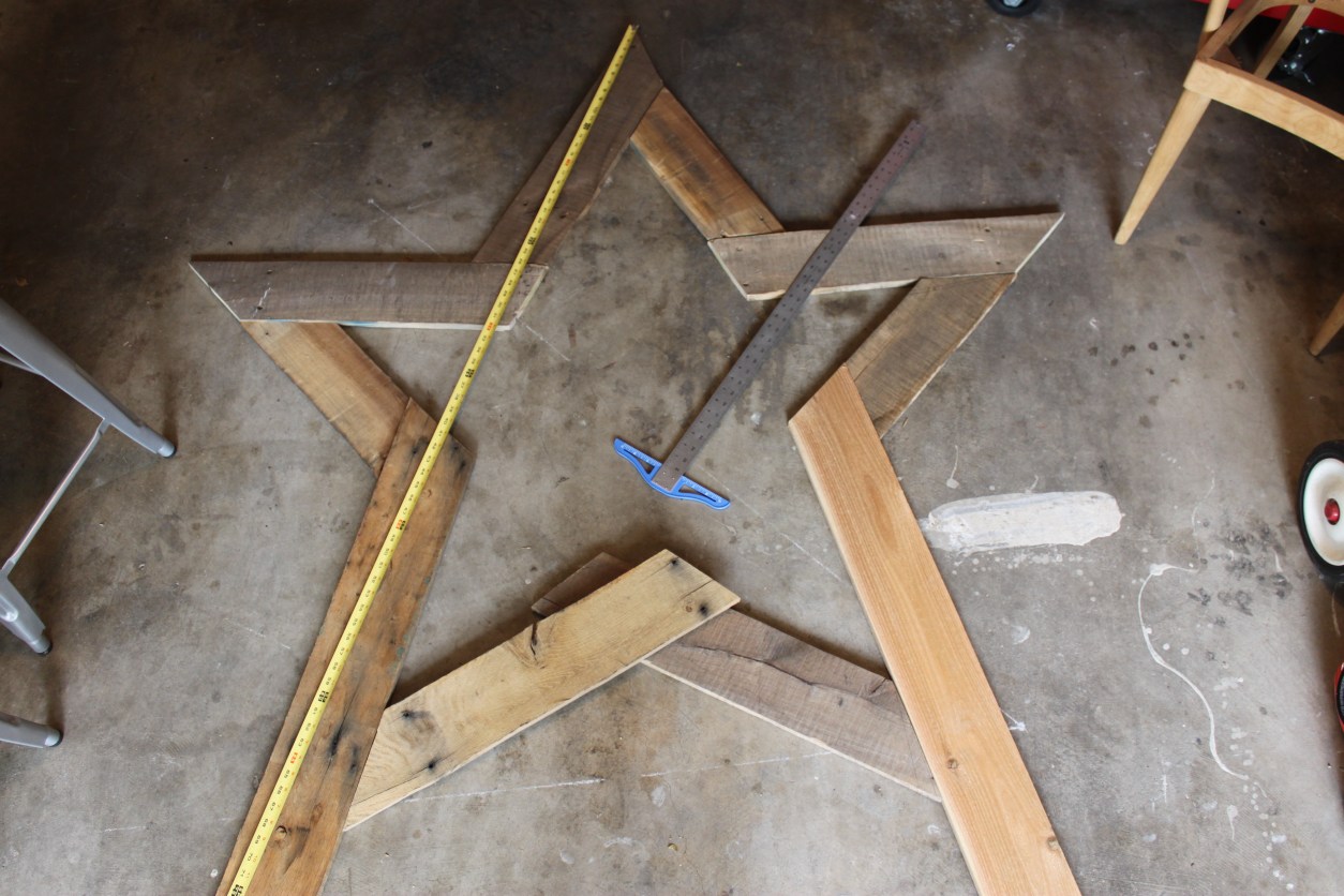 Great Big Barn Wood Star | THE CAVENDER DIARY