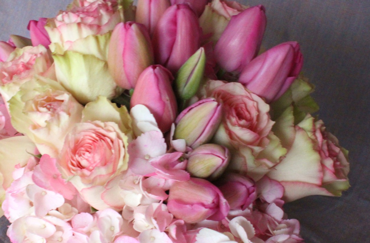 Flowers and Conversation Hearts | THE CAVENDER DIARY