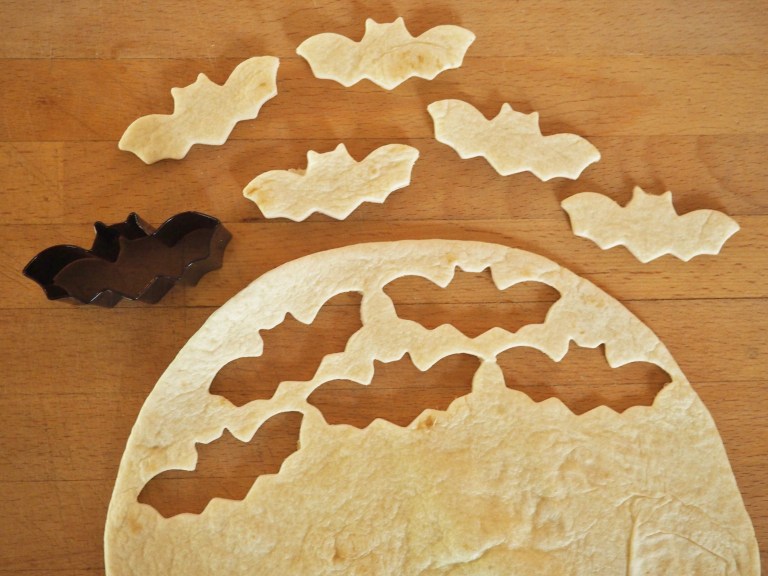 Cinnamon Sugar Bats | THE CAVENDER DIARY