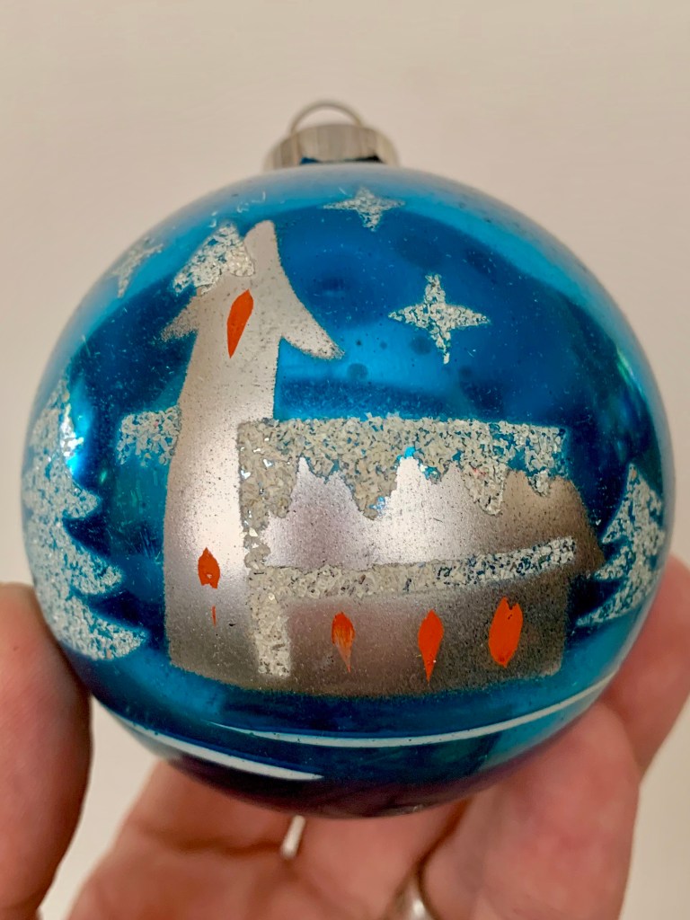 Collecting Shiny Brite Ornaments | THE CAVENDER DIARY
